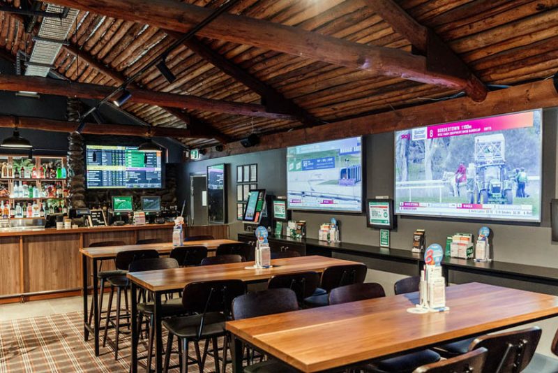COOMERA LODGE REOPENS AFTER MAJOR MAKEOVER - PubTIC