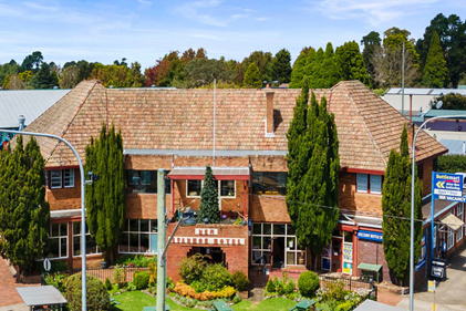 New Ivanhoe Hotel frontage aerial_JLL Apr22_clead - PubTIC