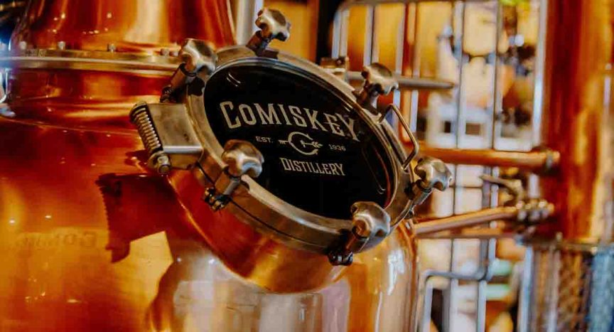 Comiskey Distillery 1000L copper still logo_cfeat - PubTIC