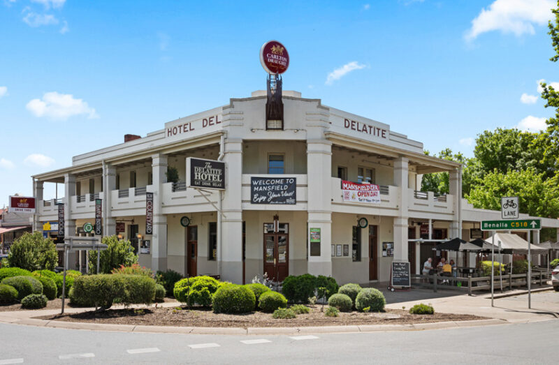 VICTORIAN GEM THE DELATITE OFFERED UP - PubTIC